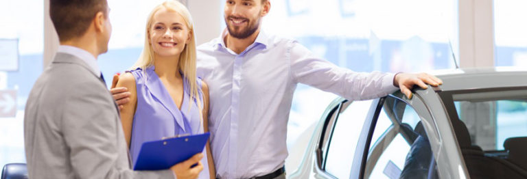 Acheter sa voiture neuve moins chère : trucs et astuces